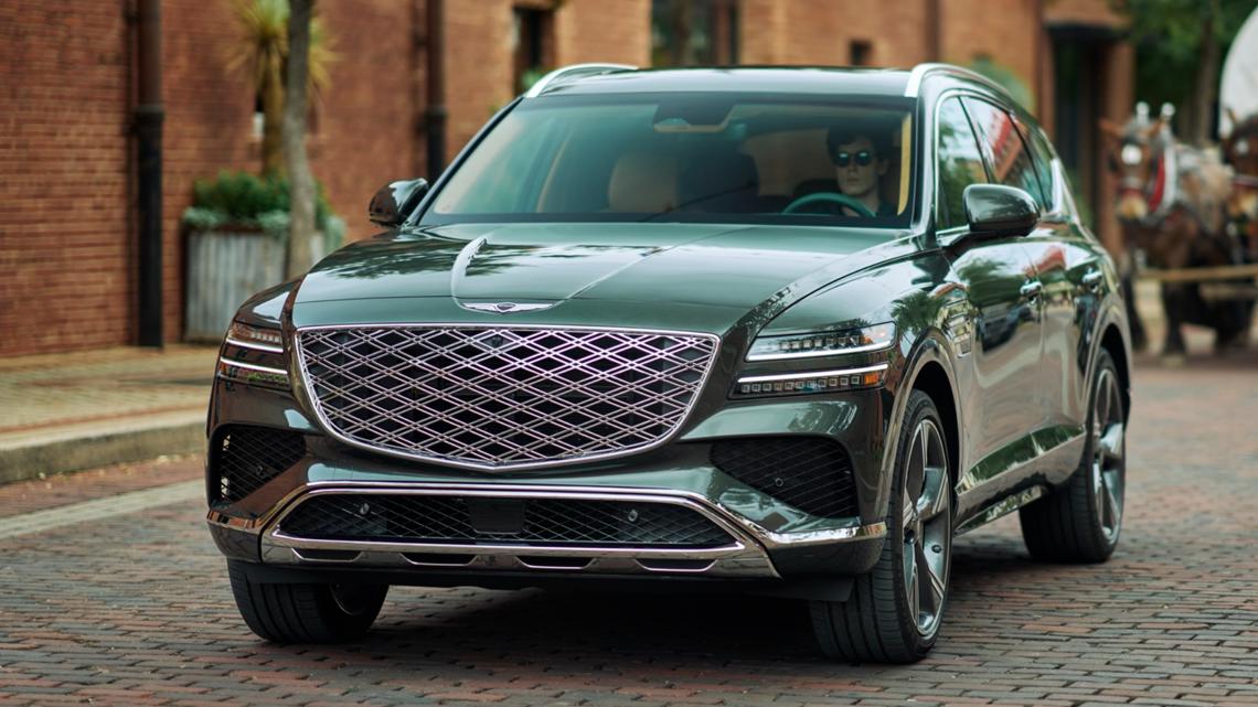 2025 Genesis GV80 3.5T is a luxury crossover | wthr.com