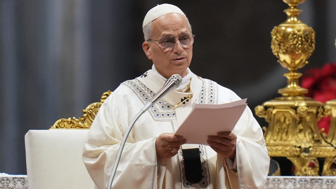Pope believes 'the Bears belong in Chicago,' mayor says | wthr.com