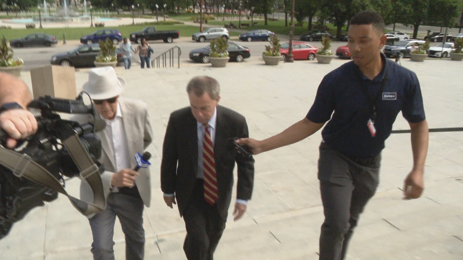 Pressure rises on Hogsett over ex-official's alleged misconduct | wthr.com