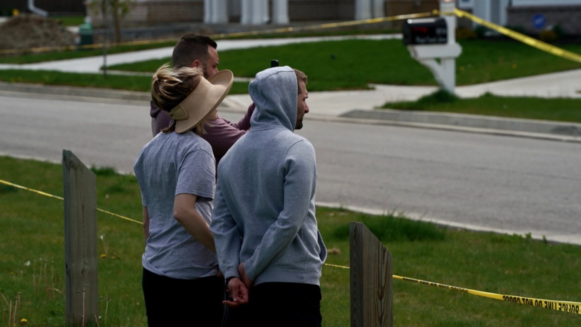 Man critically injured in Fortville shooting, suspect at large | wthr.com