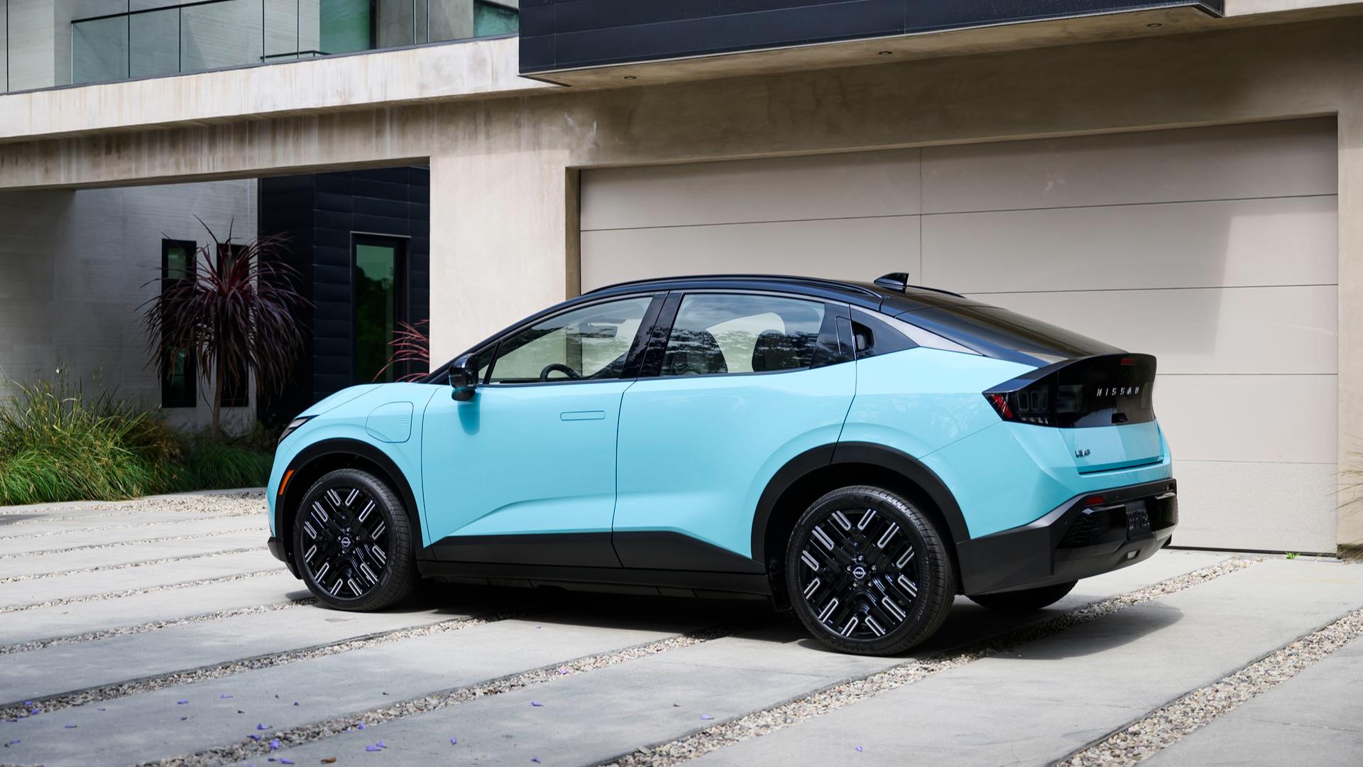 2026 Nissan Leaf trades 'ugly duckling' style for suave crossover ...