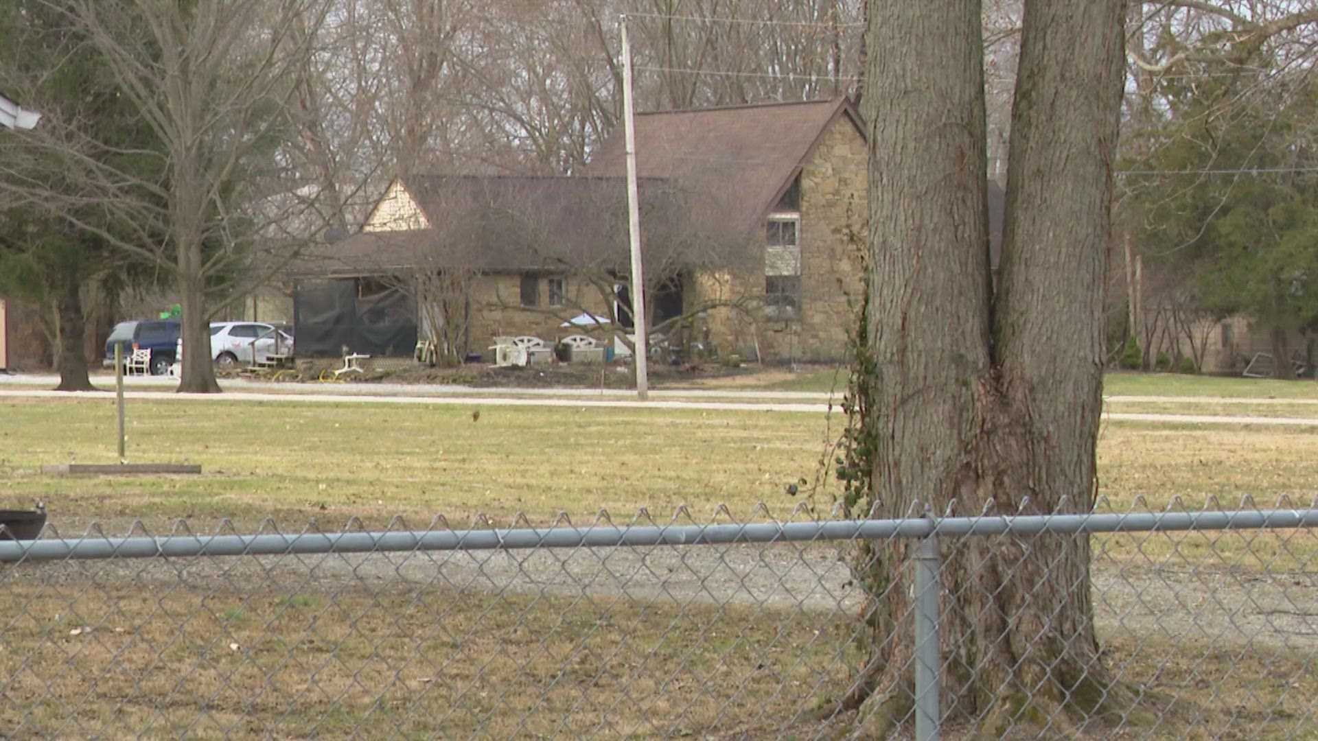 Police discover illegal narcotics lab near Greenwood, 4 arrested | wthr.com