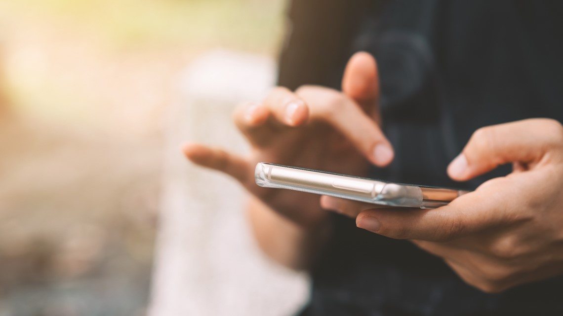 Central Indiana residents reporting cellular outages | wthr.com