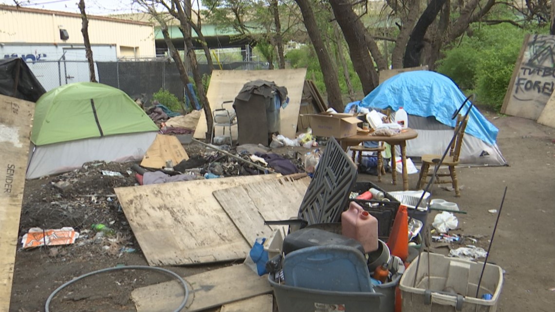 City posts eviction notice on downtown homeless camp | wthr.com