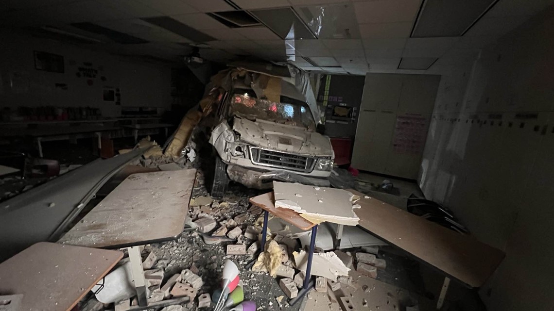 Van crashes into elementary school on Indy's southwest side | wthr.com