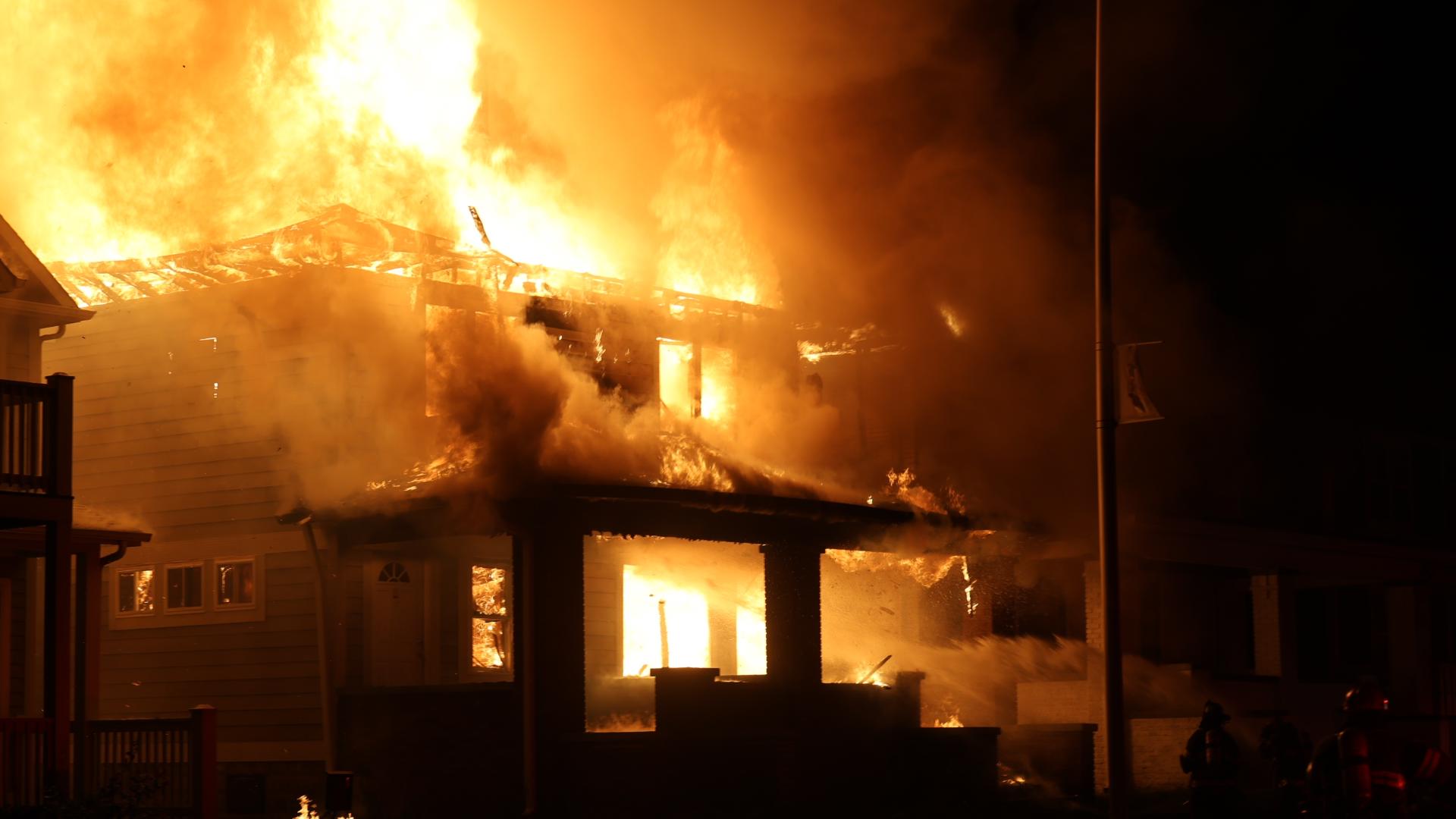Arson suspected after six homes burn in Indianapolis | wthr.com