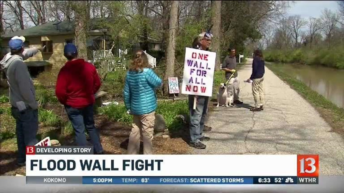 Rocky Ripple residents continue protest to stop flood wall | wthr.com