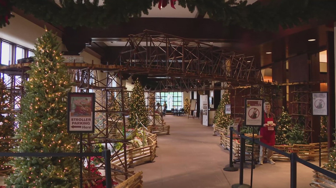 Jingle Rails opens for 2025 season at Eiteljorg Museum in downtown ...