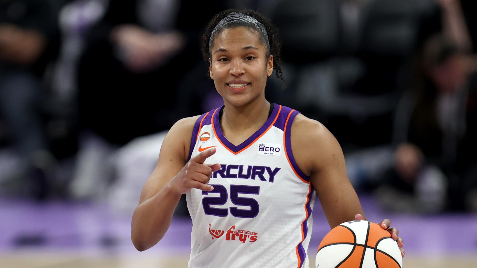 Indiana Fever host second annual 'Period Pack' to donate hygiene ...