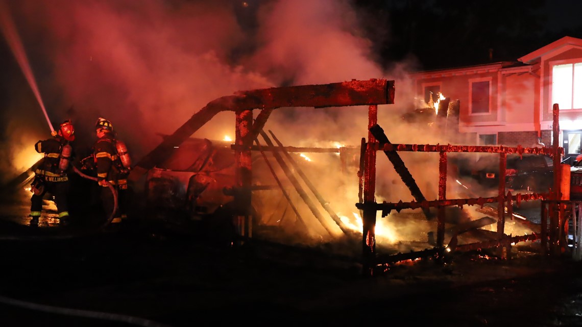 IFD: Fire at north side apartment complex destroys several cars | wthr.com