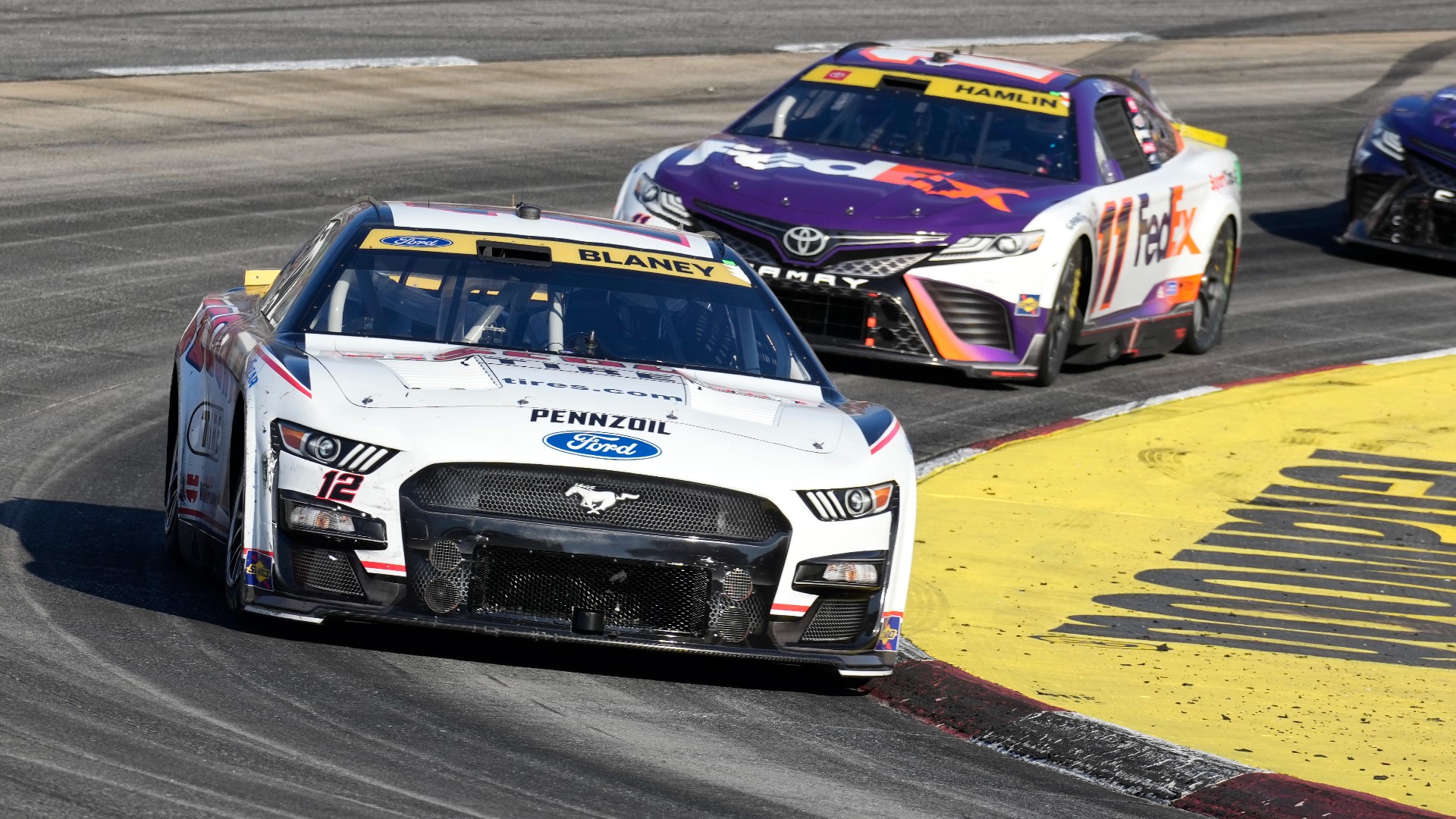 Ryan Blaney wins Martinsville to advance to NASCAR championship | wthr.com