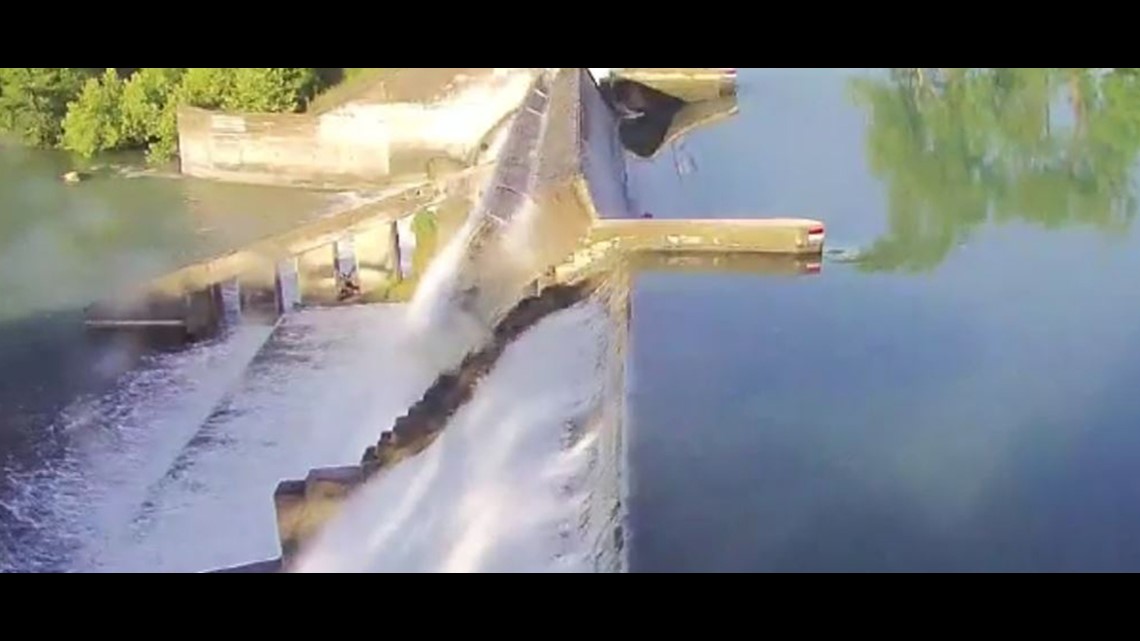 Texas spill gate collapse caught on camera | wthr.com