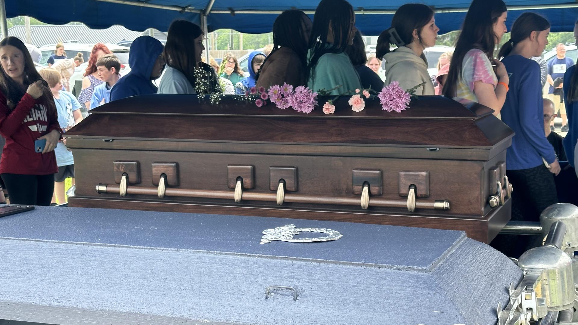 Hundreds remember Greenfield 10-year-old | wthr.com