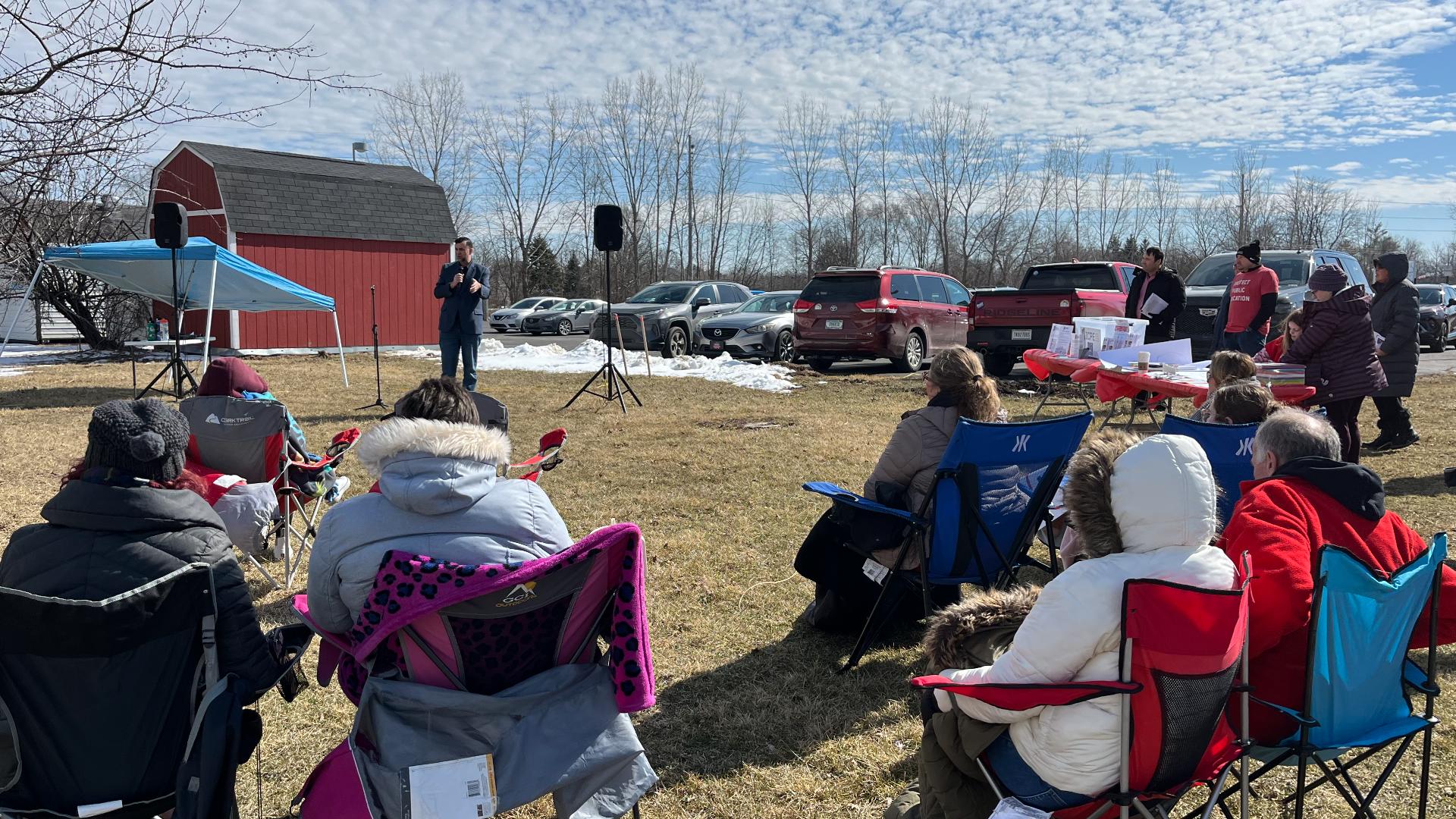 'Stand Up for Public Education Rally' held in Hamilton County | wthr.com