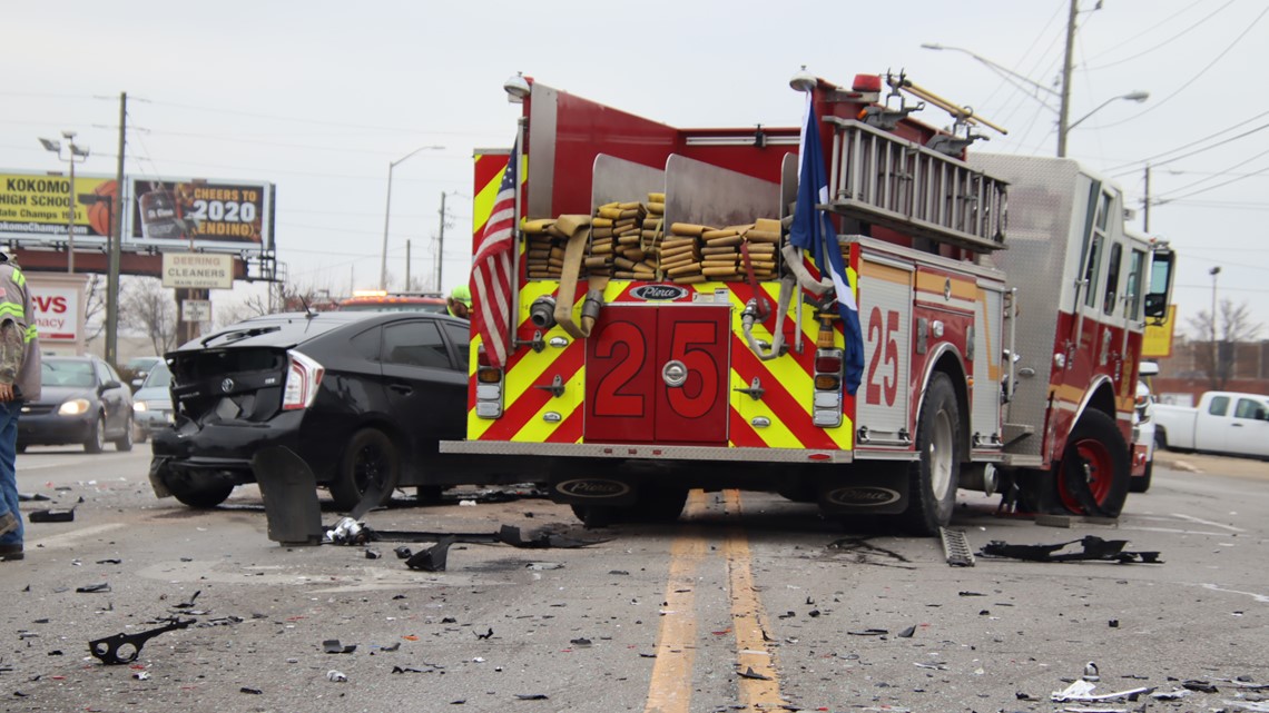 Ifd Driver Runs Red Light Crashes Into Fire Engine Responding To Call