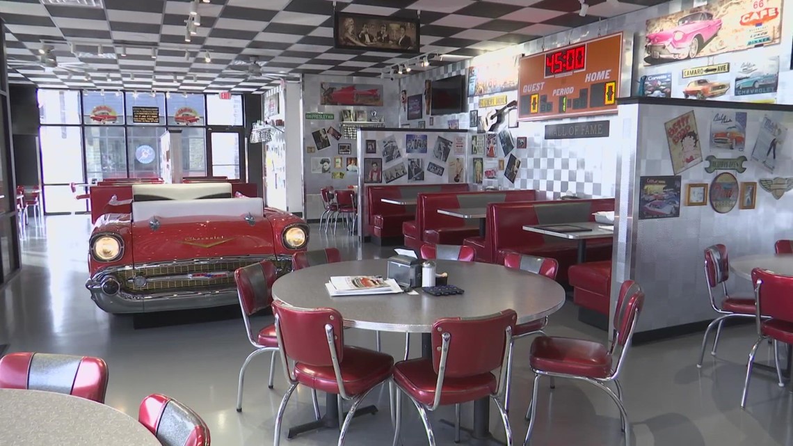 "The Knuckle Sandwich" restaurant reopens Monday | wthr.com