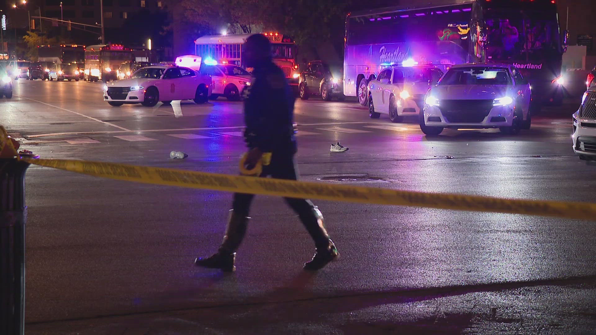 Pedestrian struck, killed by van in downtown Indianapolis | wthr.com