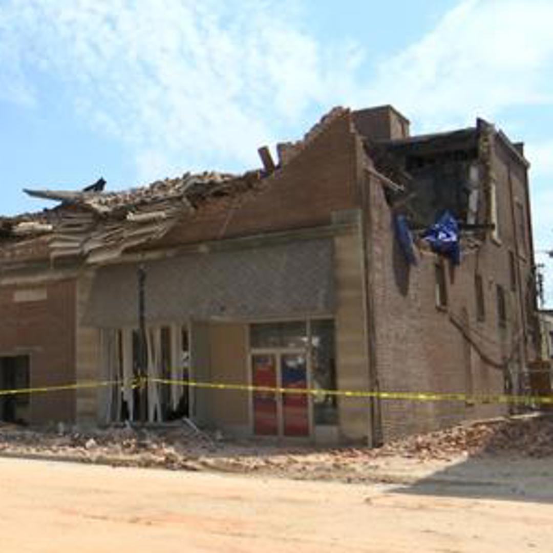 Linton's Main Street reopens after building collapse | wthr.com