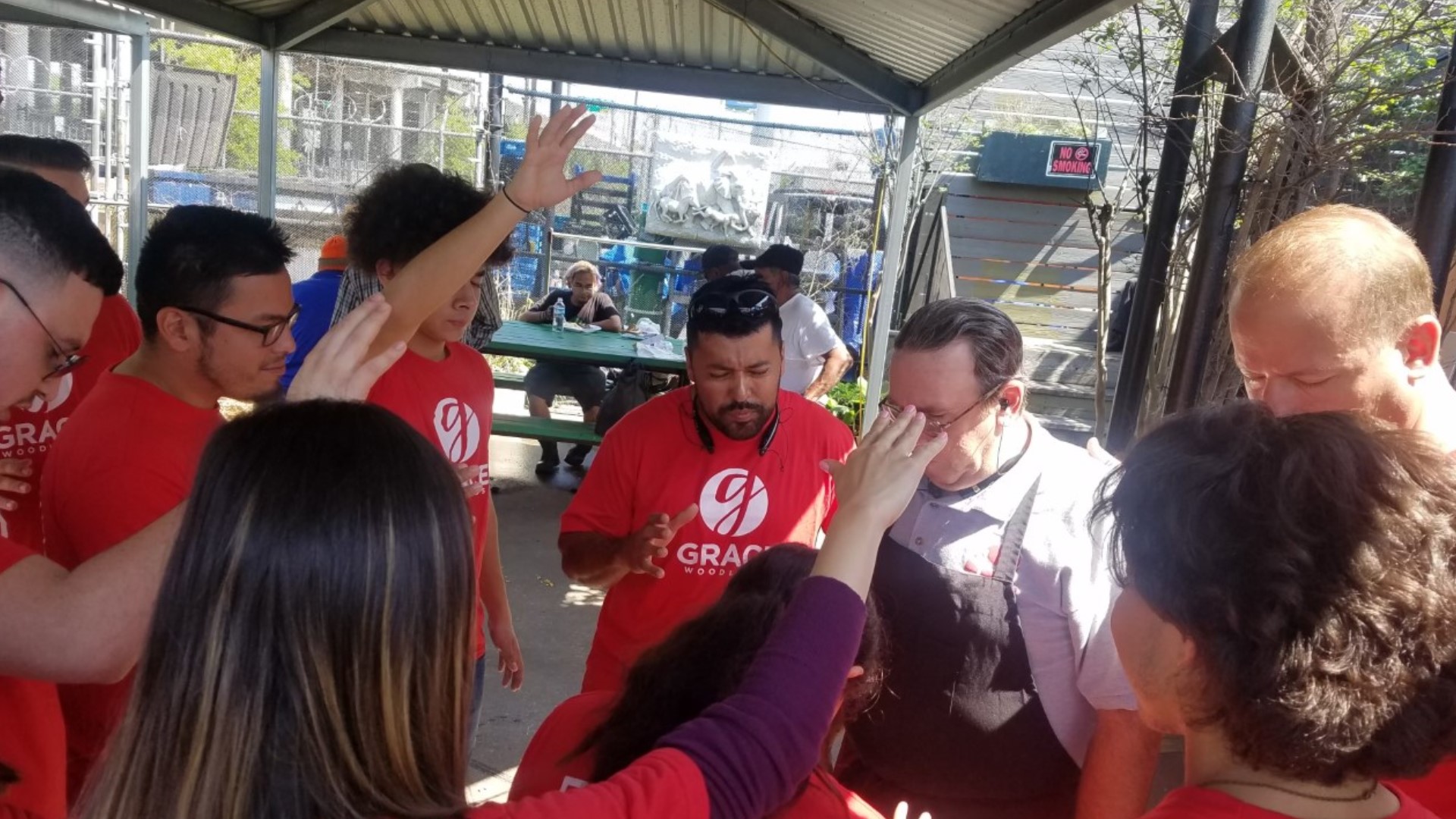 Guatemalan pastor bridges gap between communities | wthr.com