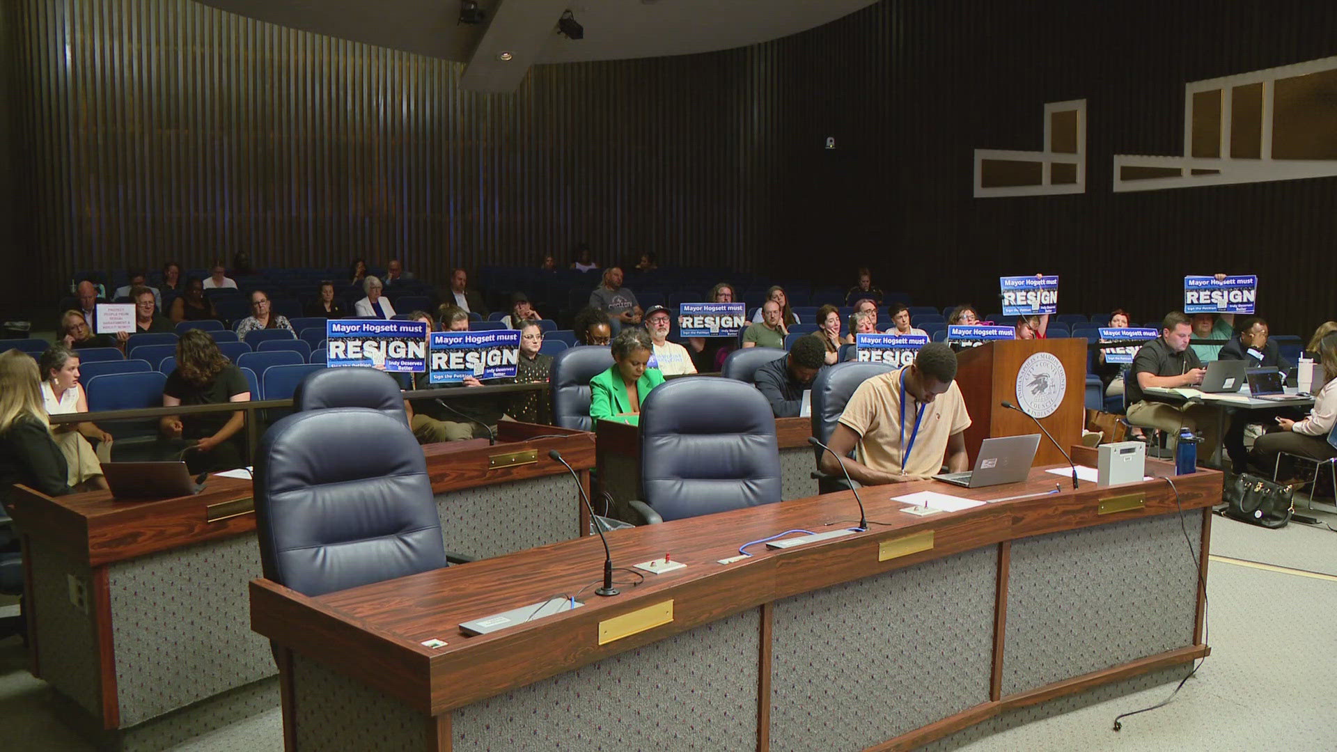 Fourth Indianapolis city-county councilor says Mayor Hogsett needs to ...