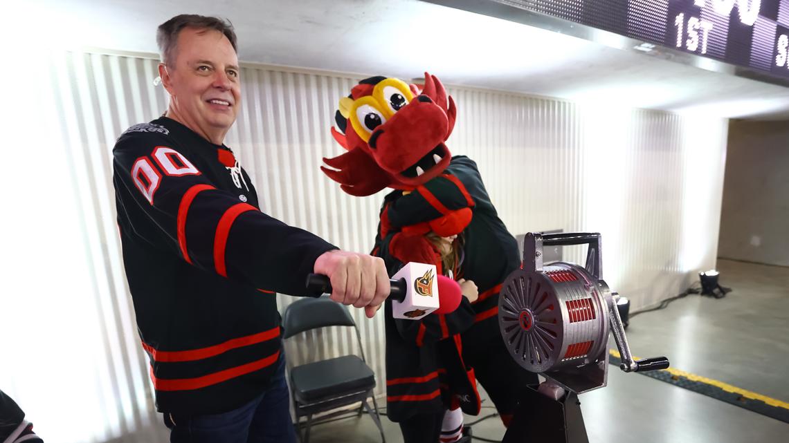 Scott Alan, voice of several Indy sports venues, dies in crash | wthr.com