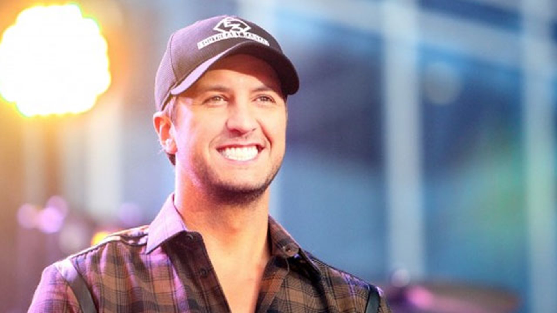 Country star Luke Bryan launches interactive fan app | wthr.com