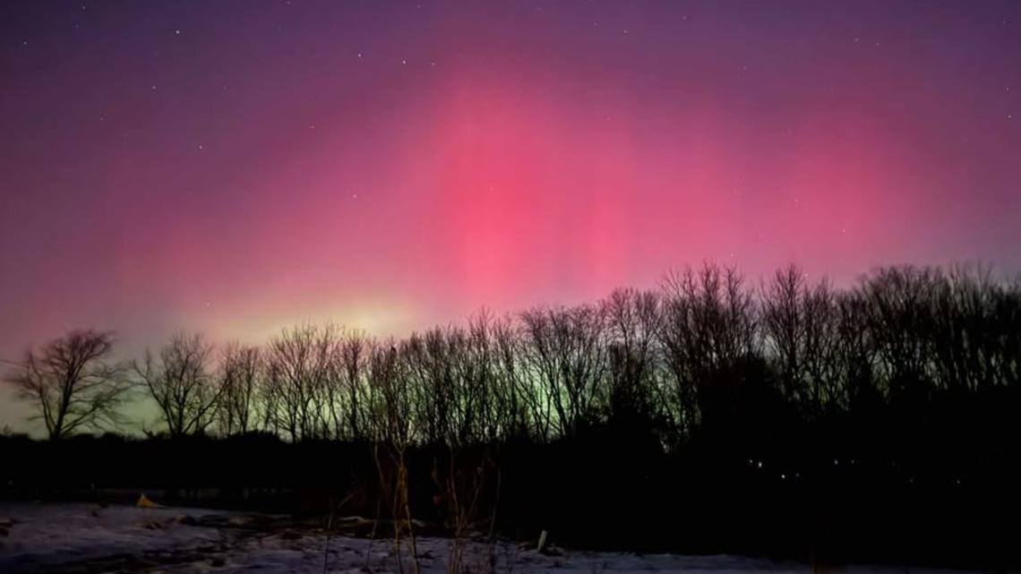 Northern lights give dazzling display in Indiana sky Tuesday night ...