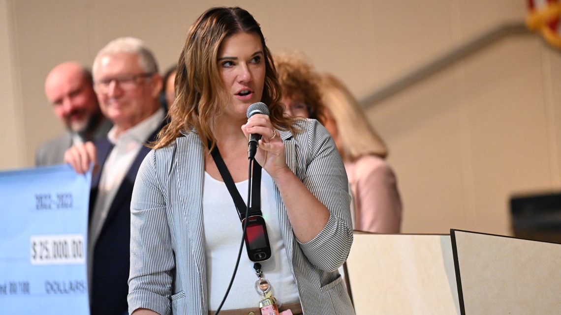 Perry Township elementary teacher surprised with award | wthr.com