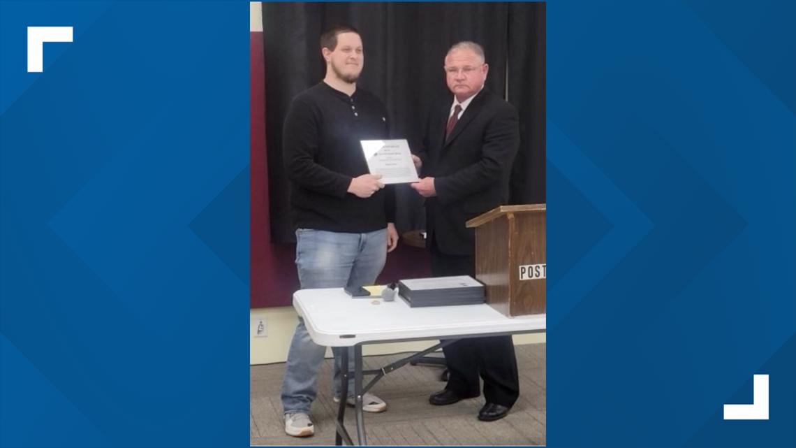 Eli Dicken named Greenwood Citizen of the Year Award | wthr.com