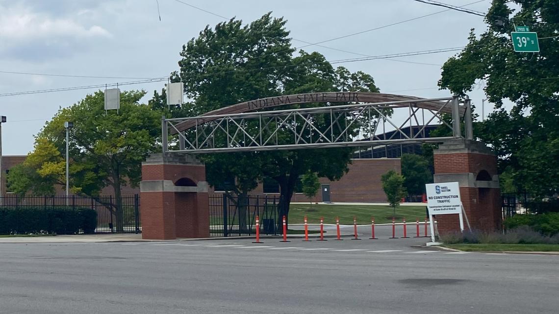 4 injured, including 2 Noblesville police officers, in 5-car crash ...