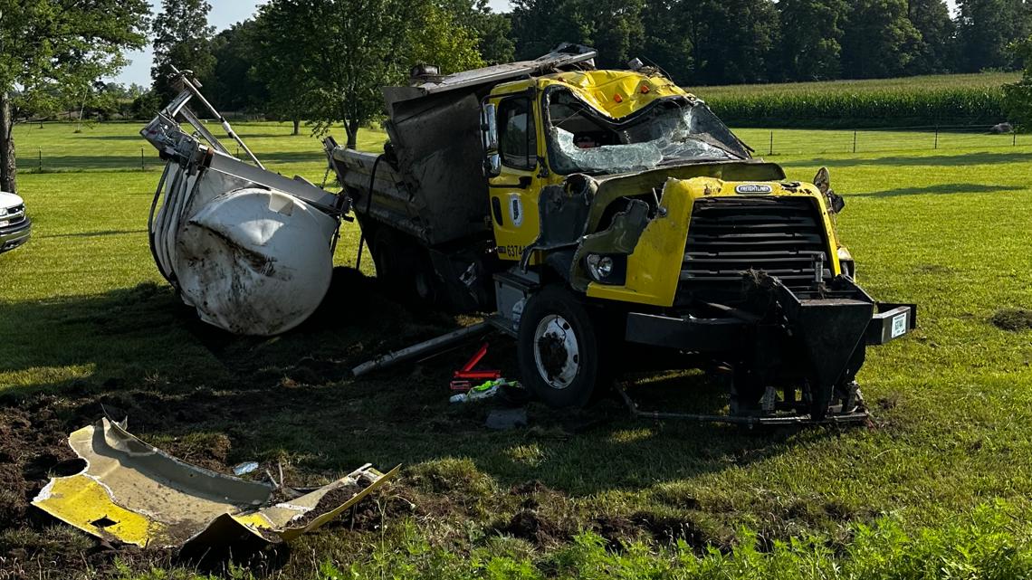 INDOT: Employee seriously hurt in Henry County crash | wthr.com