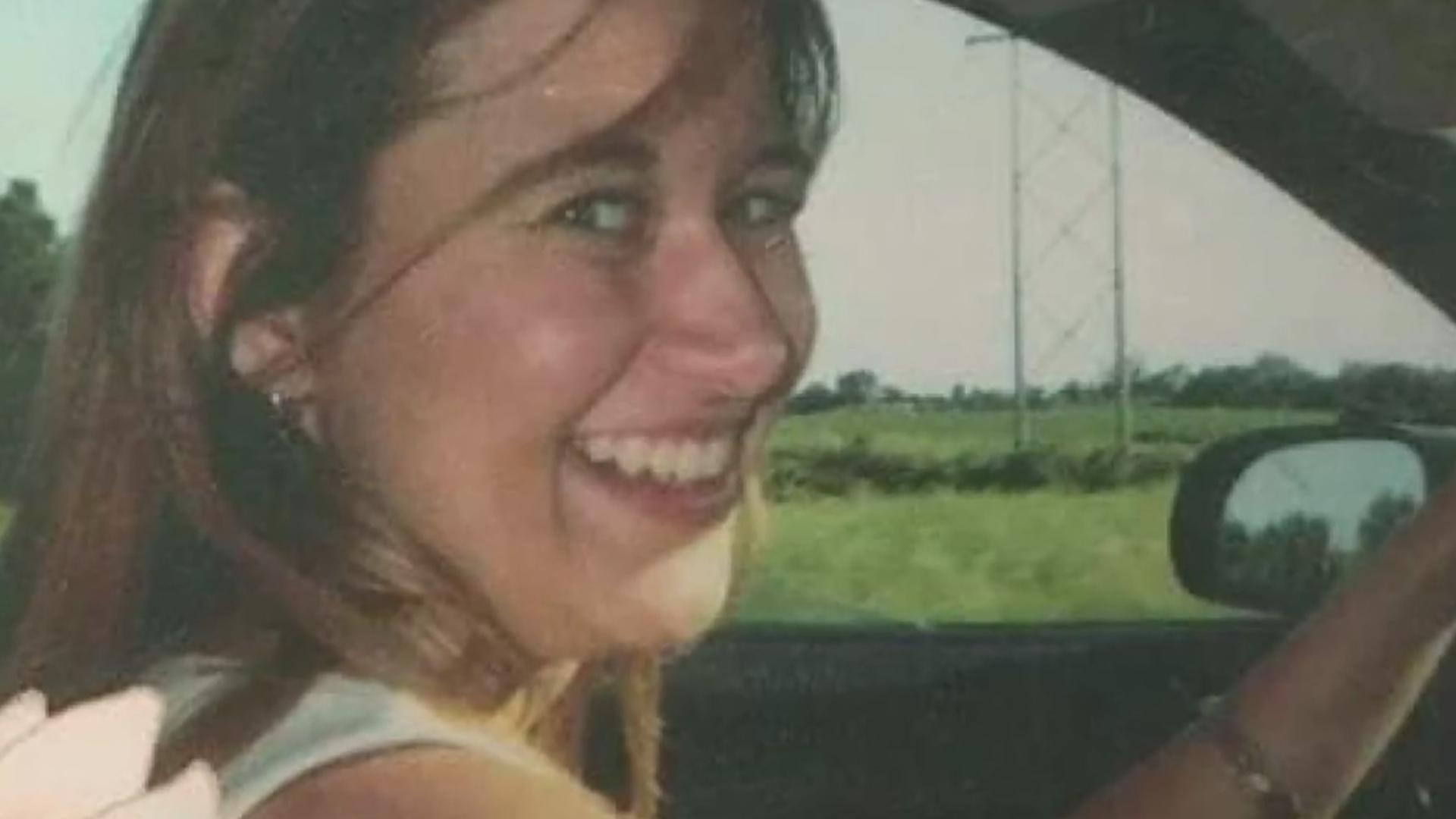 Who killed Ronli? | Cold case investigators still working 22-year-old ...