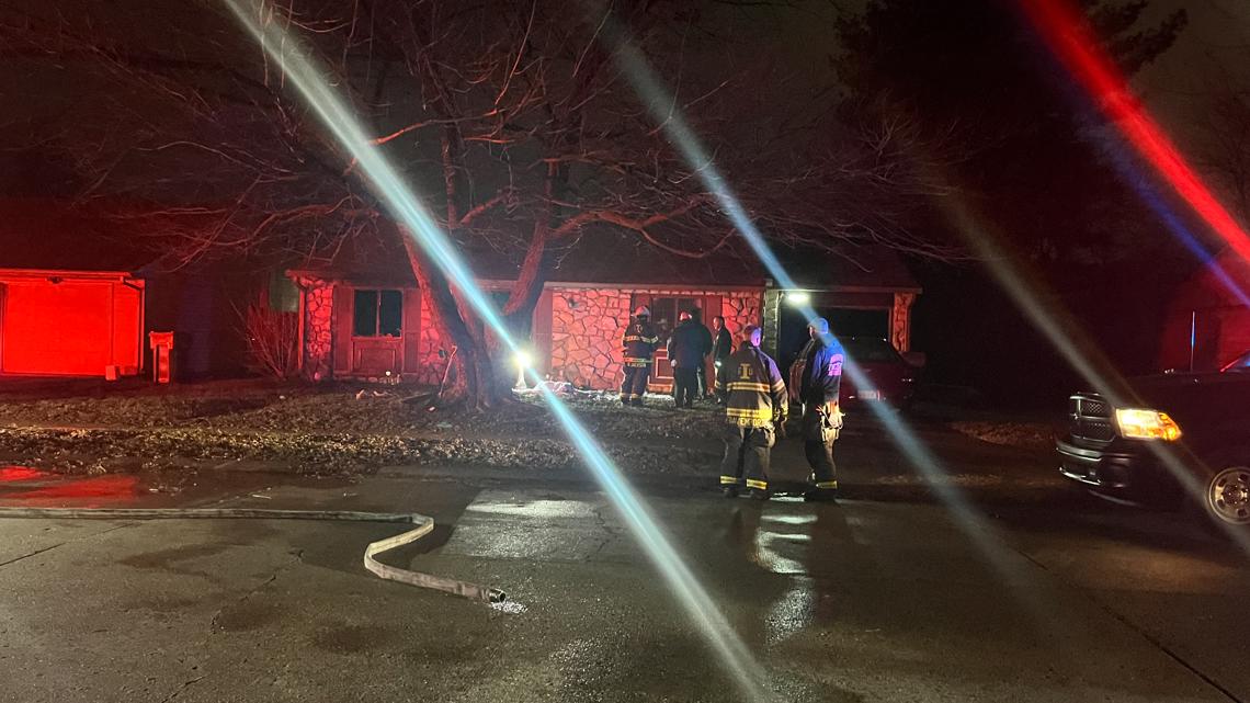 Southeast Indy house fire kills 82-year-old woman | wthr.com