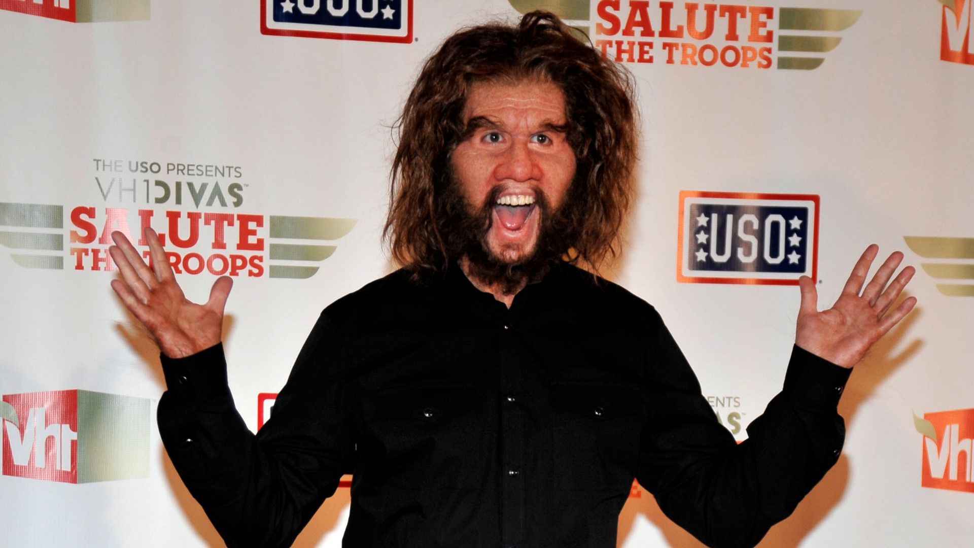 USI hires former GEICO 'Caveman' to teach English | wthr.com