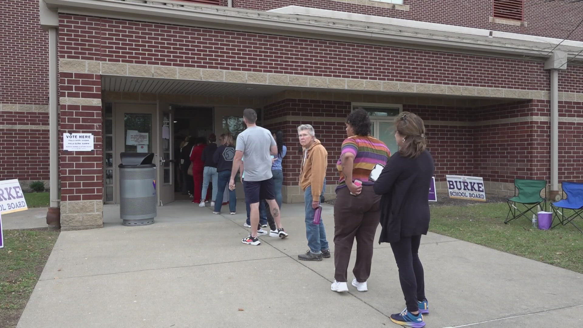 Bill to limit early voting advances in Indiana Senate | wthr.com