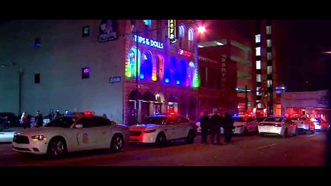 Downtown bar fight spills into streets | wthr.com