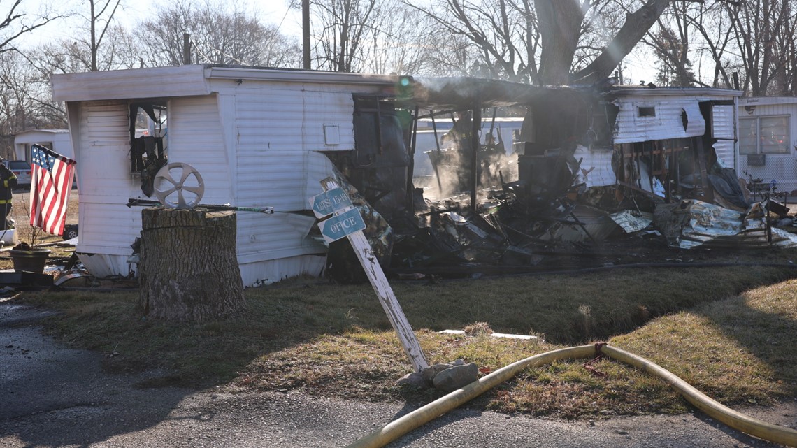Indianapolis man rescued from fire by neighbor | wthr.com
