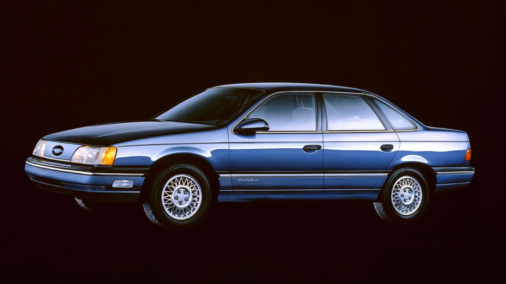 Forty years ago, the Ford Taurus revolutionized American car design ...