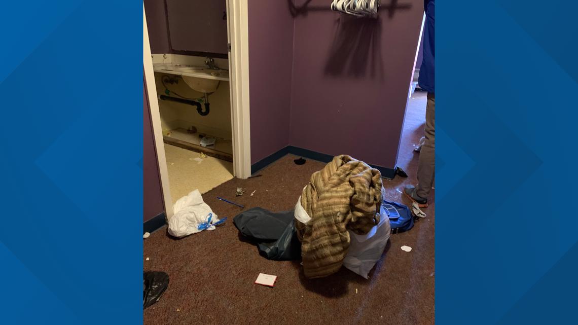 Judge: Tenants must leave Red Carpet Inn & Fanta Suites | wthr.com