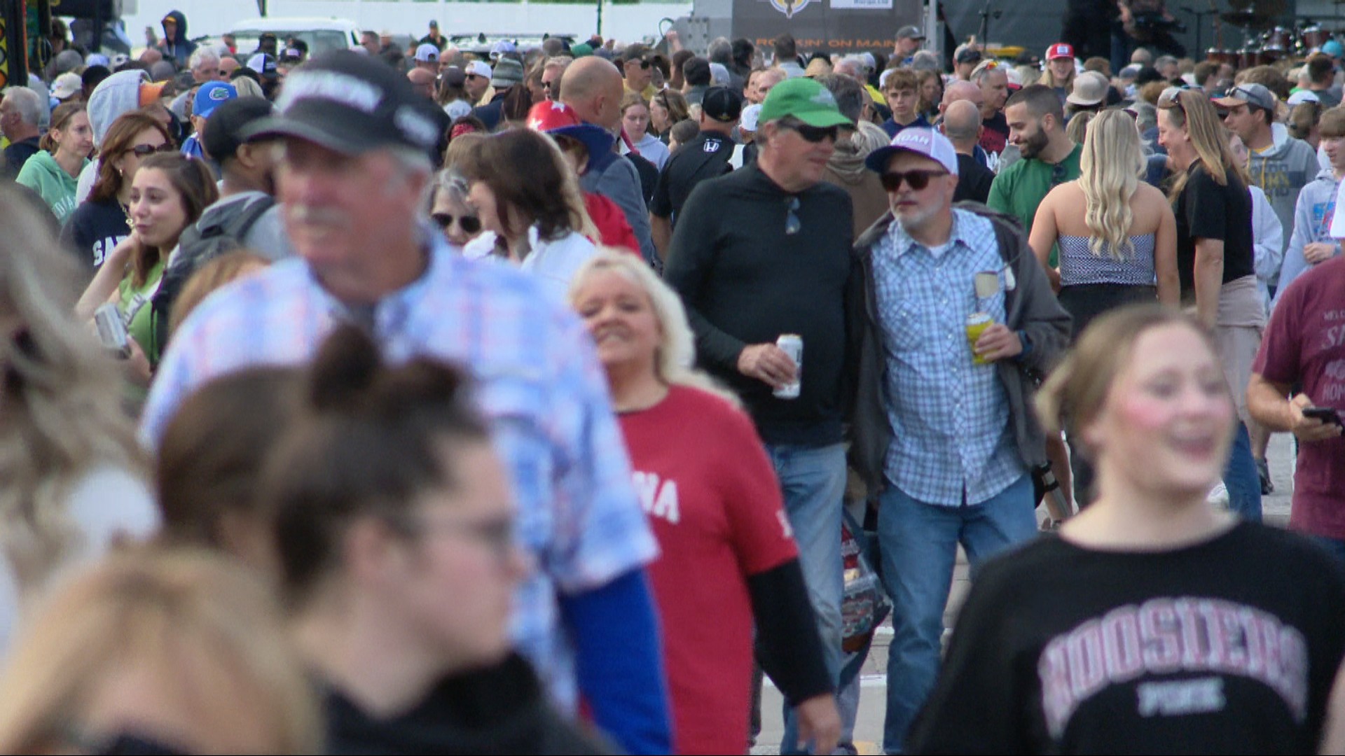 Fans were 'Rockin' on Main' in Speedway ahead of Indianapolis 500 ...