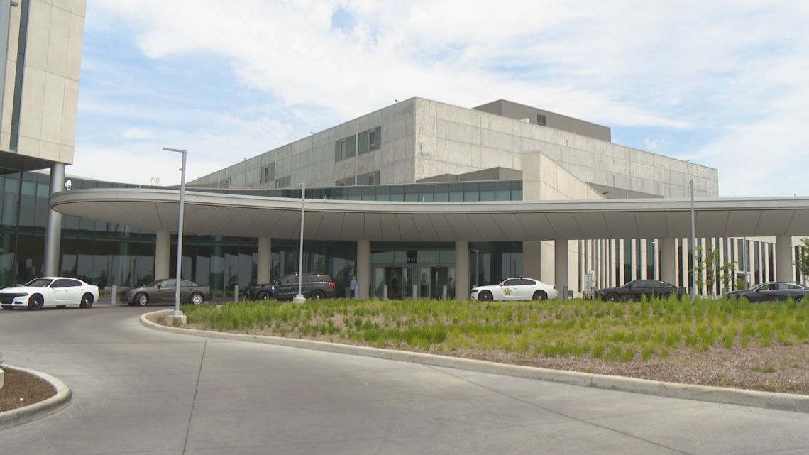 Female inmate found dead in cell at Marion County jail | wthr.com