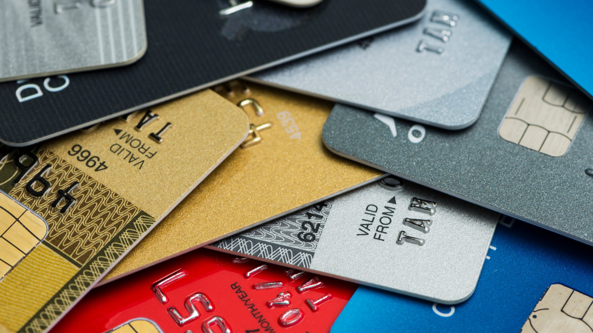 Premium credit card fees soar as perks get pricier | wthr.com