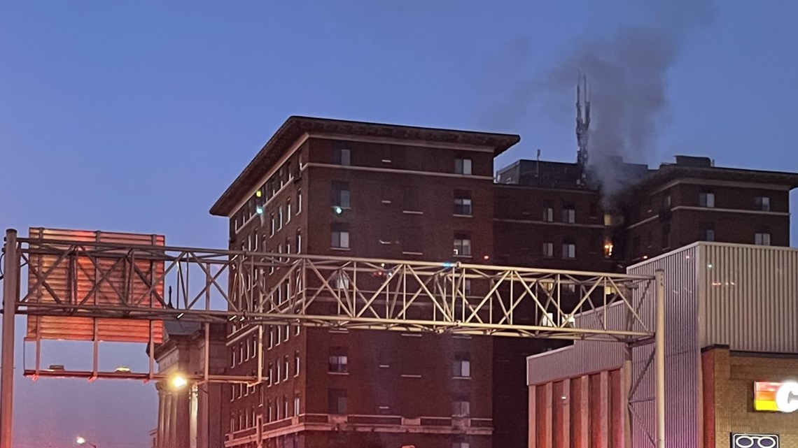 Dozens displaced after Meridian Street apartment fire | wthr.com