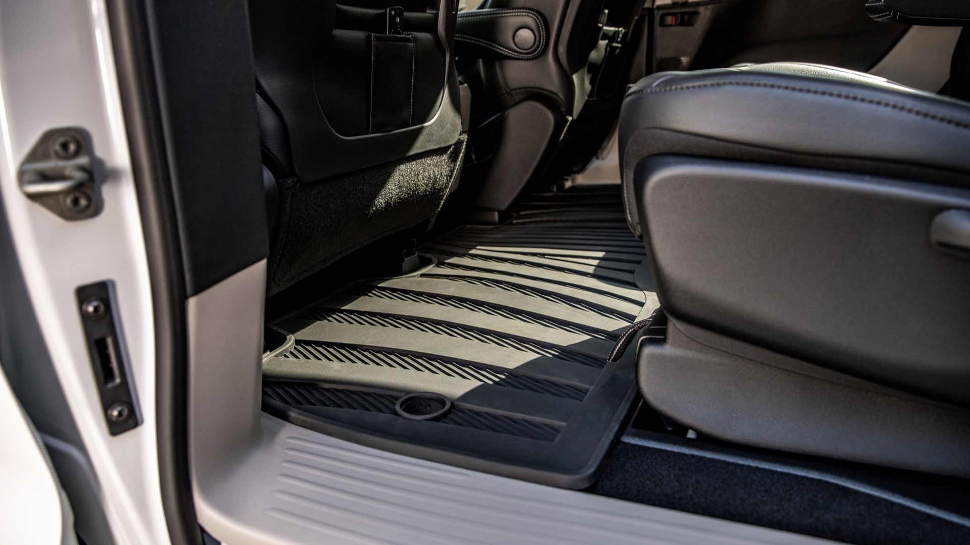 Chrysler Pacifica is the perfect road tripper | wthr.com