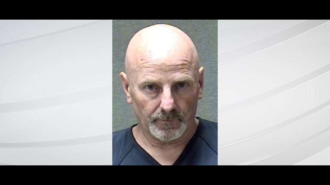 Muncie man repeatedly crashes into officer's car, faces attempted ...