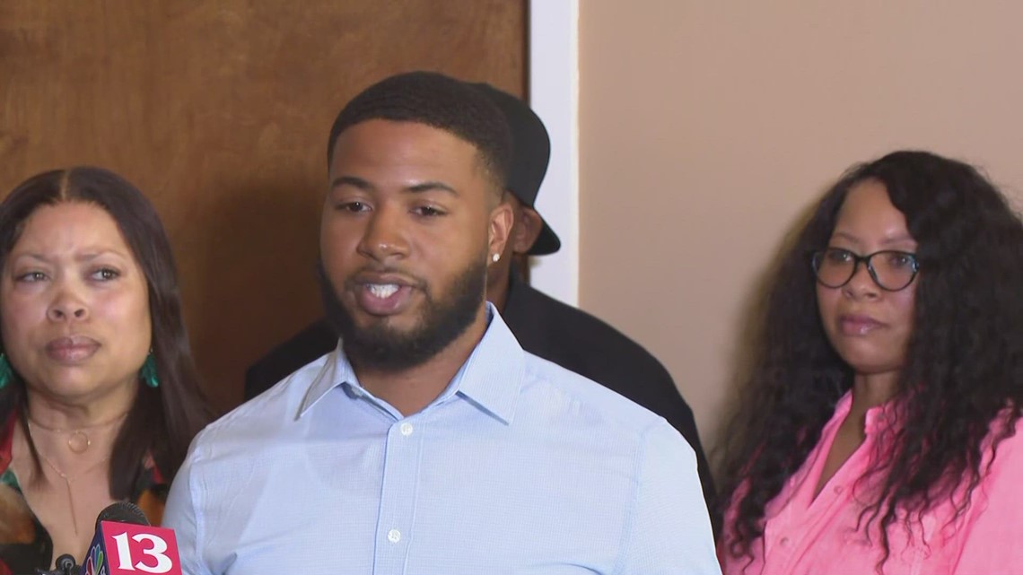 PRESS CONFERENCE: Maclin family responds to IMPD officers' indictment ...