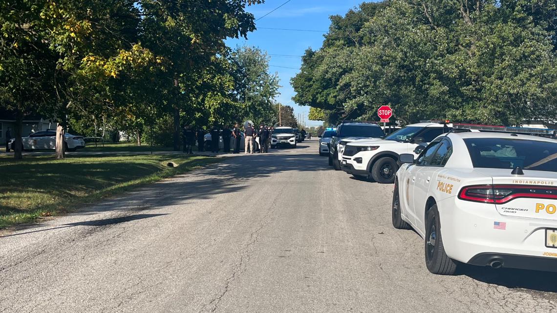IMPD: Suspect believed to be armed on SW side taken into custody | wthr.com