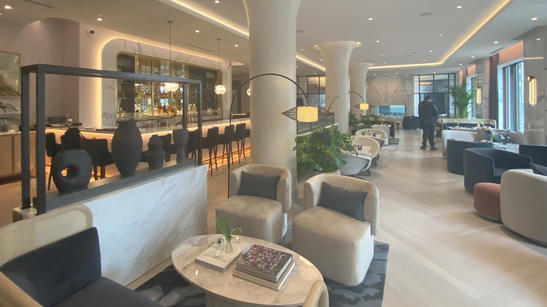 Indianapolis' newest luxury hotel opens downtown | wthr.com