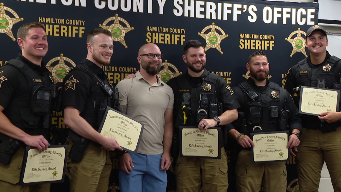 Hamilton County deputies revive Lt., receive 'Life Saving Award' | wthr.com
