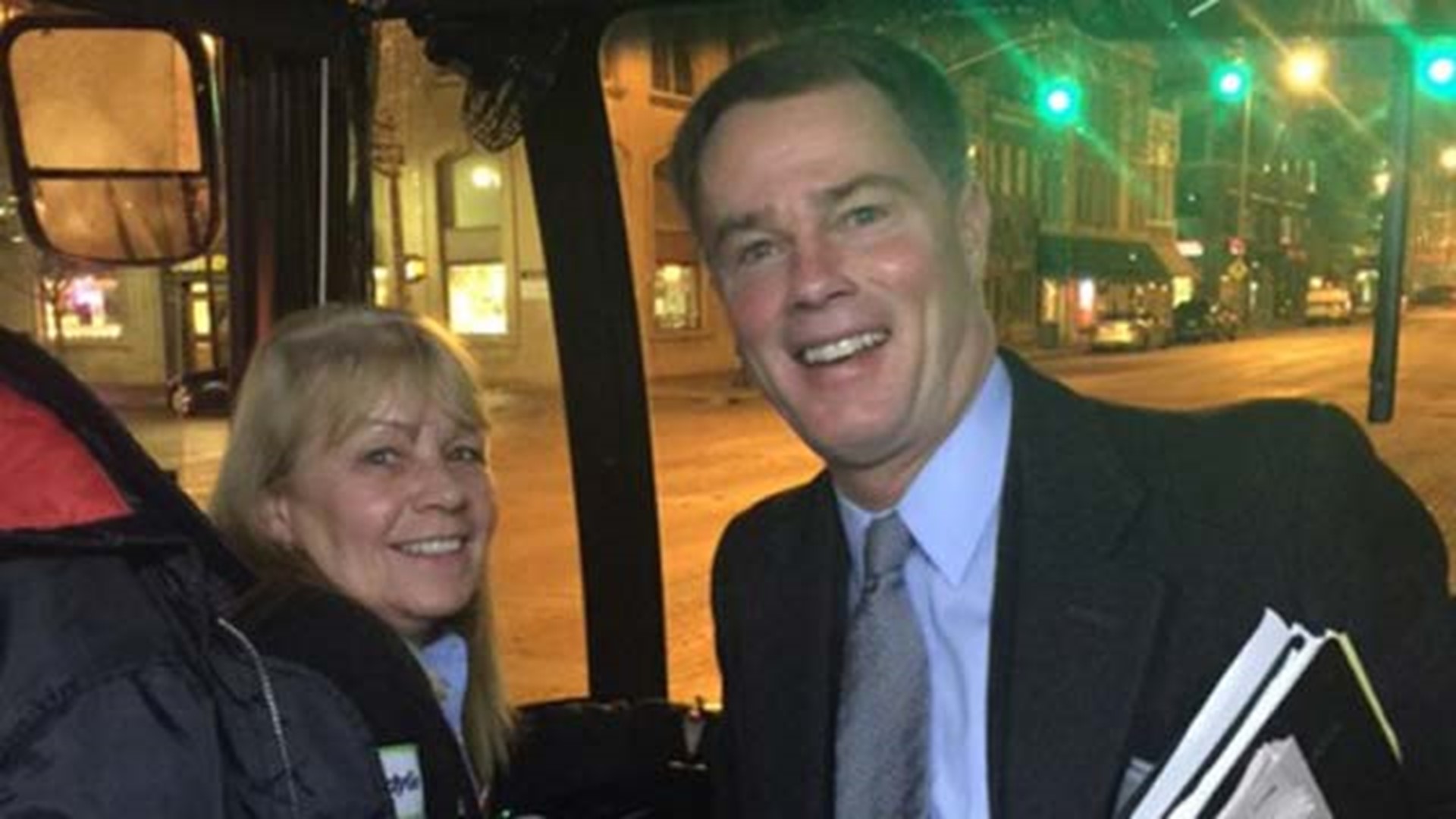 Mayor Joe Hogsett rides the bus on first day at work | wthr.com